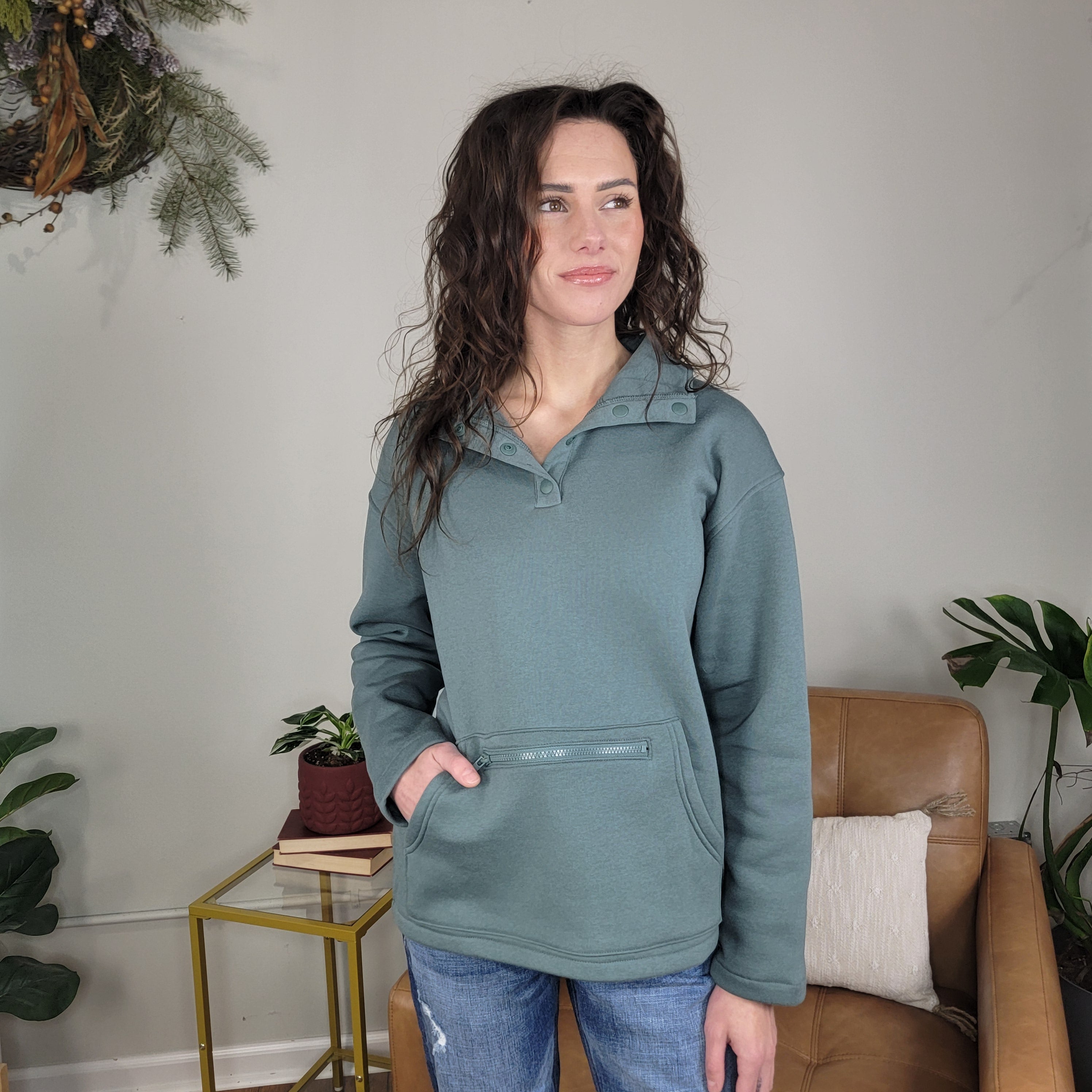 Cosmos + Clover Boutique